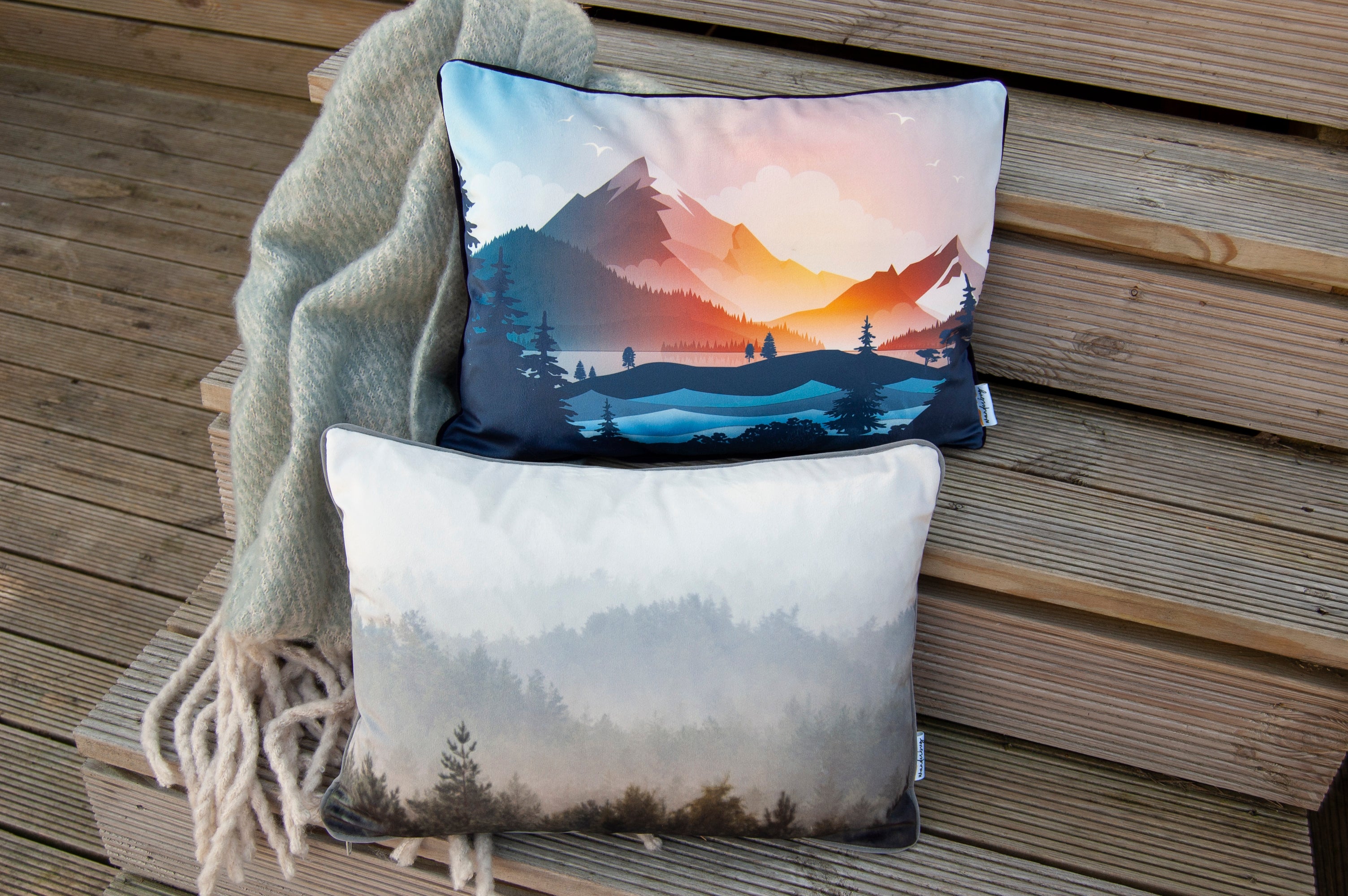 Cushions/storage pods – WanderbugUK